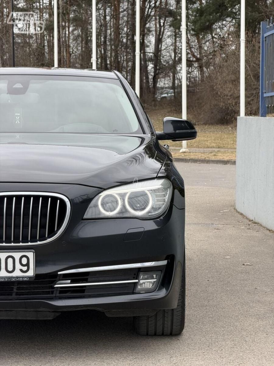 BMW 730 2013 Viļņa, ar dzinēja tilpumu 3.00 L un nobraukumu 298 tūkst. km par 16000 €, foto 8 vietnē AUTOMOTO.COM.LV