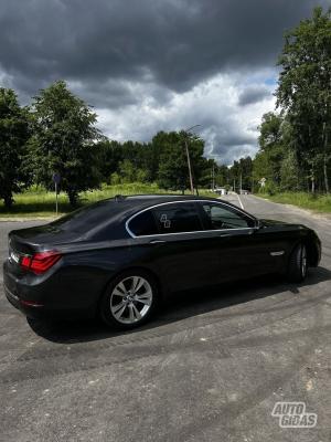 BMW 730 2014 in Kaunas, with an engine capacity of 3.00 L and mileage of 286 thousand km for 11000 €, photo 8 on AUTOMOTO.COM.LV