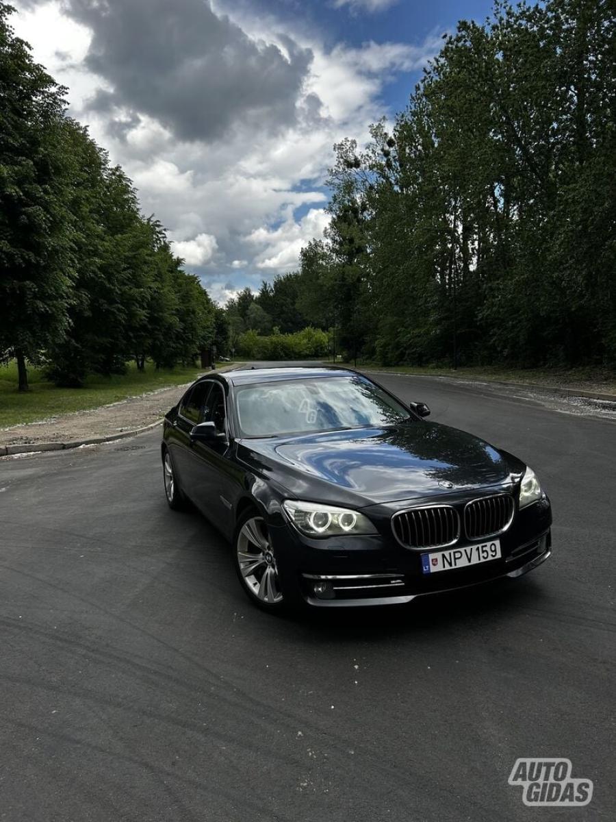 BMW 730 2014 in Kaunas, with an engine capacity of 3.00 L and mileage of 286 thousand km for 11000 €, photo 10 on AUTOMOTO.COM.LV
