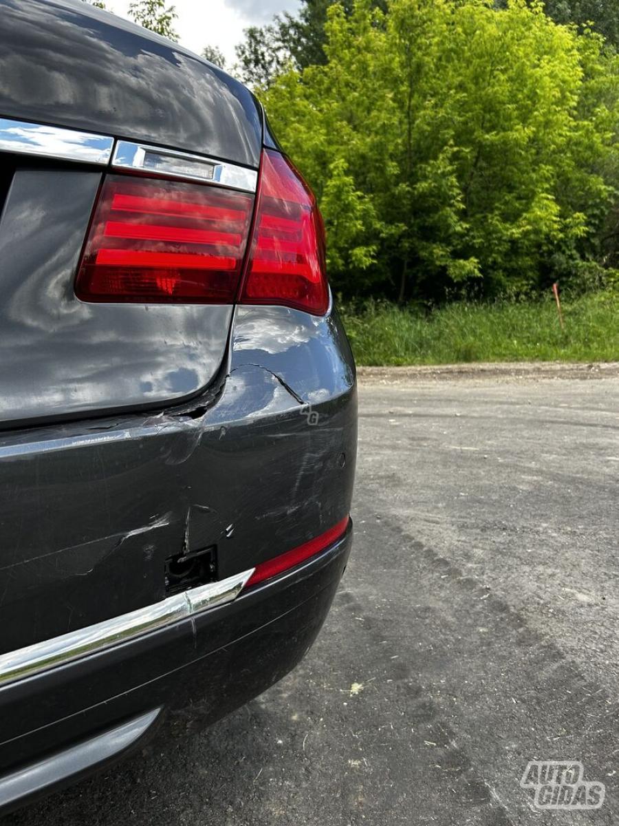 BMW 730 2014 in Kaunas, with an engine capacity of 3.00 L and mileage of 286 thousand km for 11000 €, photo 11 on AUTOMOTO.COM.LV