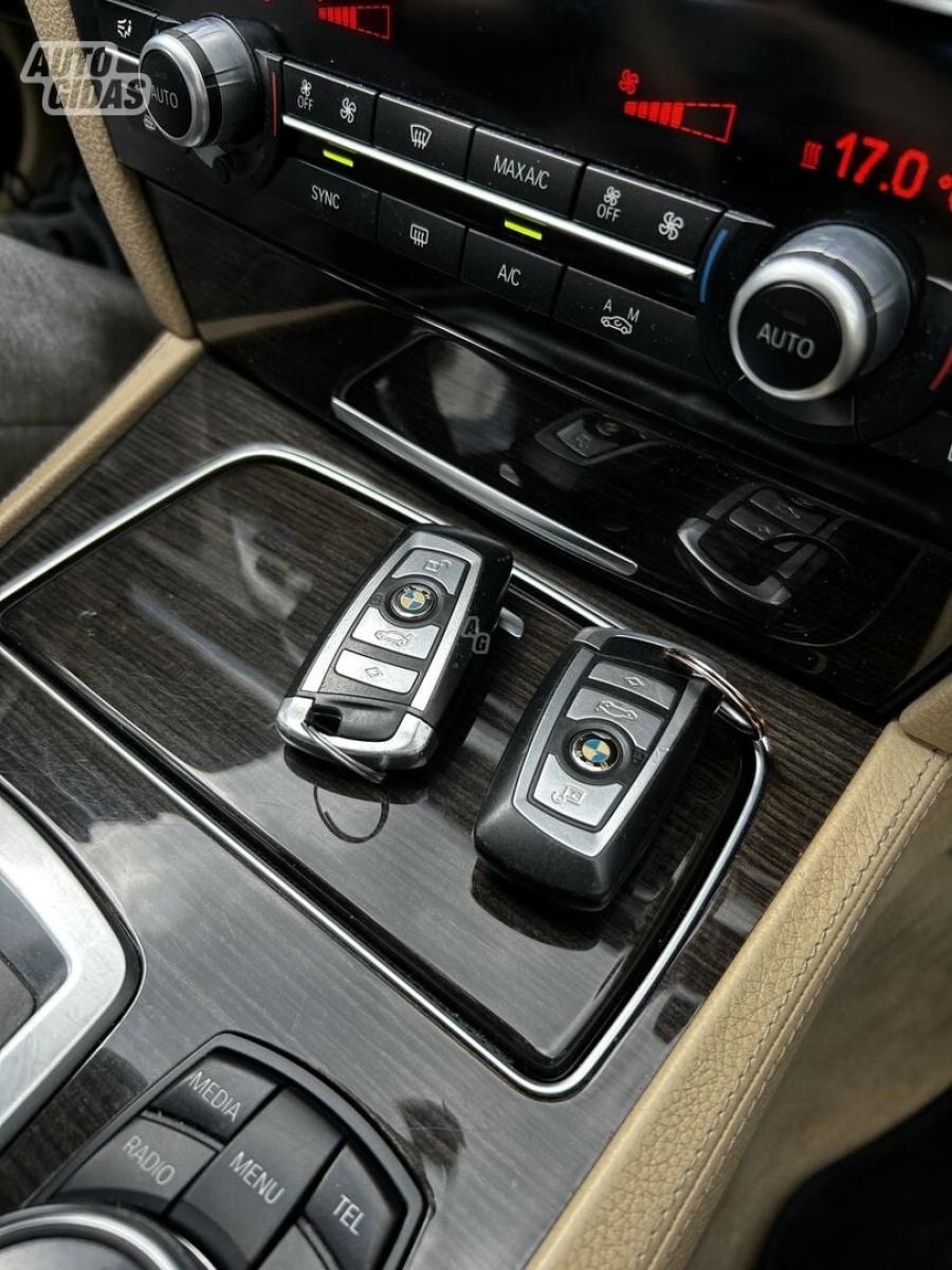 BMW 730 2014 in Kaunas, with an engine capacity of 3.00 L and mileage of 286 thousand km for 6300 €, photo 18 on AUTOMOTO.COM.LV