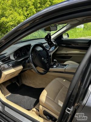 BMW 730 2014 in Kaunas, with an engine capacity of 3.00 L and mileage of 286 thousand km for 5950 €, photo 5 on AUTOMOTO.COM.LV