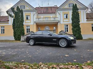 BMW 730 2015 in Tallinn, with an engine capacity of 3.00 L and mileage of 218 thousand km for 17199 €, photo  on AUTOMOTO.COM.LV