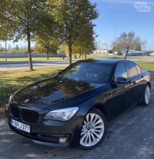 BMW 730 2015 in Pakruojis, with an engine capacity of 3.00 L and mileage of 303 thousand km for 145000 €, photo  on AUTOMOTO.COM.LV
