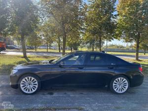 BMW 730 2015 in Pakruojis, with an engine capacity of 3.00 L and mileage of 303 thousand km for 145000 €, photo 8 on AUTOMOTO.COM.LV