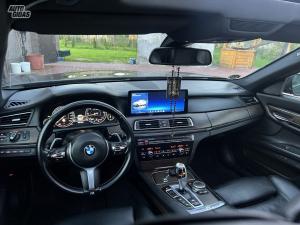 BMW 730 2015 in Pakruojis, with an engine capacity of 3.00 L and mileage of 303 thousand km for 145000 €, photo 14 on AUTOMOTO.COM.LV