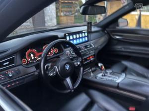 BMW 730 2015 in Pakruojis, with an engine capacity of 3.00 L and mileage of 303 thousand km for 145000 €, photo 18 on AUTOMOTO.COM.LV