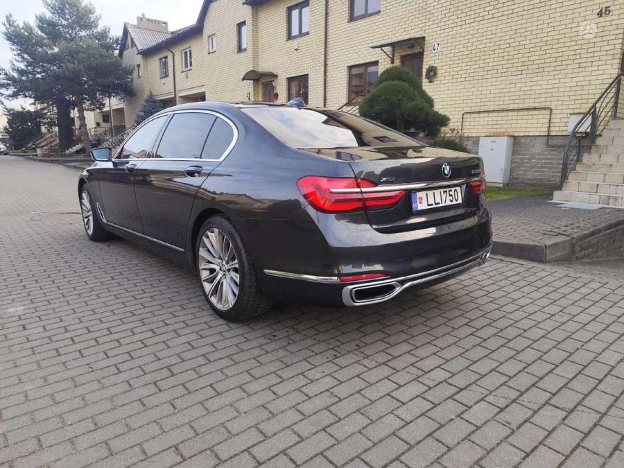 BMW 730 2016 in Kaunas, with an engine capacity of 0.00 L and mileage of 260 thousand km for 28000 €, photo 7 on AUTOMOTO.COM.LV