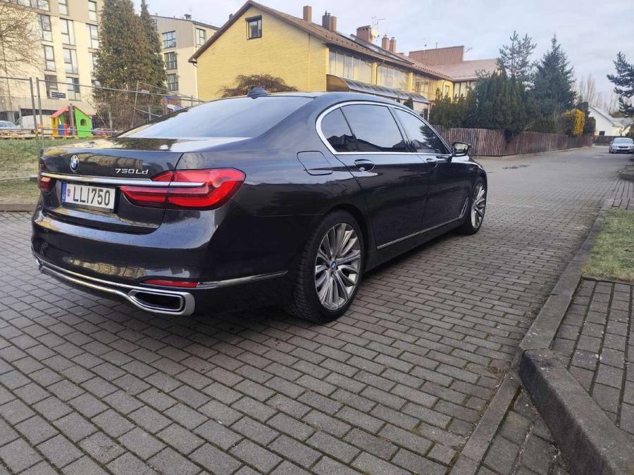 BMW 730 2016 in Kaunas, with an engine capacity of 0.00 L and mileage of 260 thousand km for 28000 €, photo 8 on AUTOMOTO.COM.LV