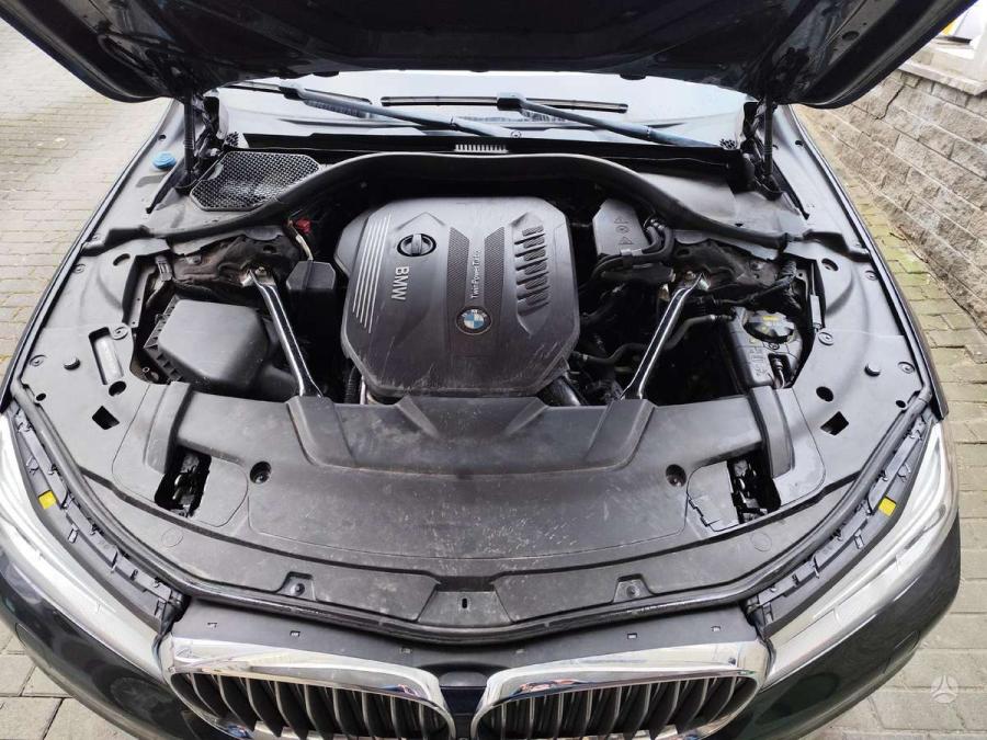 BMW 730 2016 in Kaunas, with an engine capacity of 0.00 L and mileage of 260 thousand km for 28000 €, photo 32 on AUTOMOTO.COM.LV