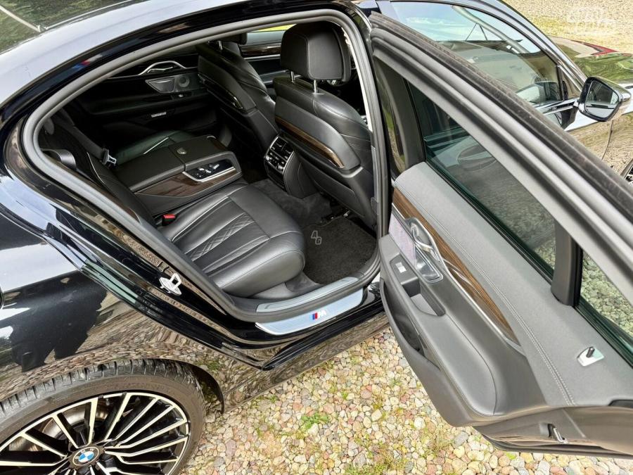 BMW 730 2016 in Vilnius, with an engine capacity of 3.00 L and mileage of 170 thousand km for 29490 €, photo 5 on AUTOMOTO.COM.LV