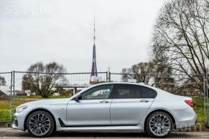 BMW 730 2016 in Riga, with an engine capacity of 3.00 L and mileage of 224 thousand km for 29990 €, photo 5 on AUTOMOTO.COM.LV