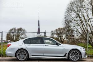 BMW 730 2016 in Riga, with an engine capacity of 3.00 L and mileage of 224 thousand km for 29990 €, photo 6 on AUTOMOTO.COM.LV