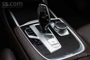 BMW 730 2016 in Riga, with an engine capacity of 3.00 L and mileage of 224 thousand km for 29990 €, photo 22 on AUTOMOTO.COM.LV