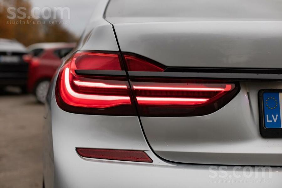 BMW 730 2016 in Riga, with an engine capacity of 3.00 L and mileage of 224 thousand km for 29990 €, photo 32 on AUTOMOTO.COM.LV