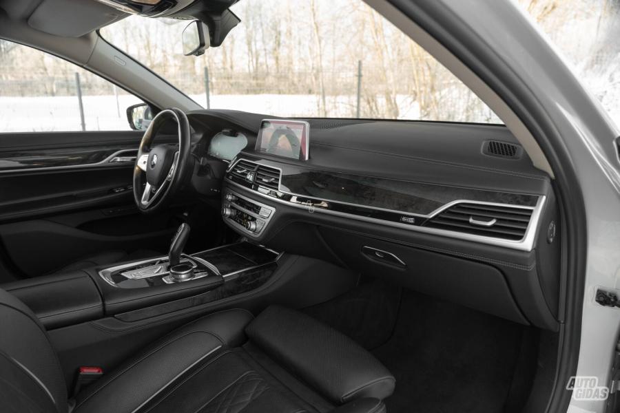 BMW 730 2019 Viļņa, ar dzinēja tilpumu 3.00 L un nobraukumu 142 tūkst. km par 42999 €, foto 19 vietnē AUTOMOTO.COM.LV