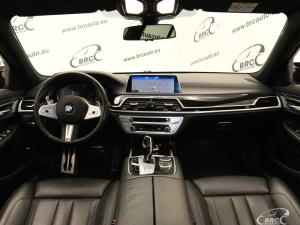 BMW 730 2019 in Vilnius, with an engine capacity of 2.99 L and mileage of 134 thousand km for 31900 €, photo 4 on AUTOMOTO.COM.LV