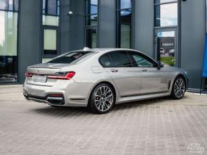 BMW 730 2020 in Marijampole, with an engine capacity of 3.00 L and mileage of 152 thousand km for 49950 €, photo 10 on AUTOMOTO.COM.LV