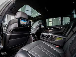 BMW 730 2020 in Marijampole, with an engine capacity of 3.00 L and mileage of 152 thousand km for 49950 €, photo 32 on AUTOMOTO.COM.LV
