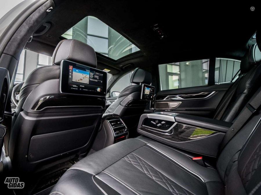 BMW 730 2020 in Marijampole, with an engine capacity of 3.00 L and mileage of 152 thousand km for 49950 €, photo 32 on AUTOMOTO.COM.LV