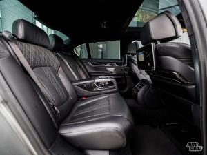 BMW 730 2020 in Marijampole, with an engine capacity of 3.00 L and mileage of 152 thousand km for 49950 €, photo 33 on AUTOMOTO.COM.LV