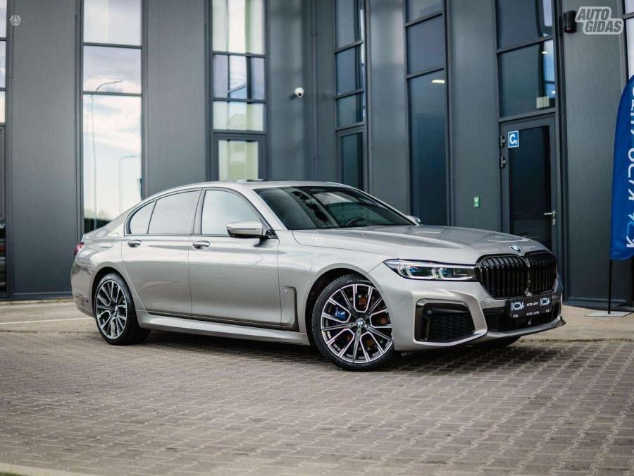 BMW 730 2020 in Kaunas, with an engine capacity of 3.00 L and mileage of 152 thousand km for 45950 €, photo 1 on AUTOMOTO.COM.LV
