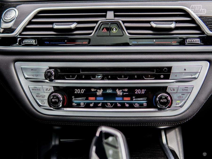 BMW 730 2020 in Kaunas, with an engine capacity of 3.00 L and mileage of 152 thousand km for 45950 €, photo 21 on AUTOMOTO.COM.LV