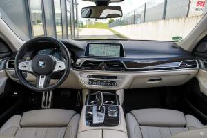 BMW 730 2021 in Kaunas, with an engine capacity of 3.00 L and mileage of 181 thousand km for 49450 €, photo 18 on AUTOMOTO.COM.LV