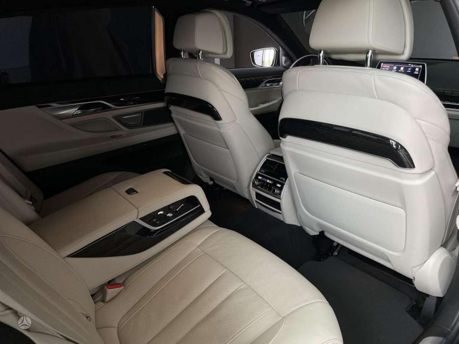 BMW 730 2022 Klaipėda, ar dzinēja tilpumu 3.00 L un nobraukumu 43 tūkst. km par 52991 €, foto 16 vietnē AUTOMOTO.COM.LV