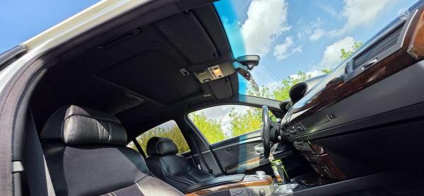 Balts BMW 730 2003 Viļņa, ar dzinēja tilpumu 2.99 L un nobraukumu 275 tūkst. km par 6300 €, foto 11 vietnē AUTOMOTO.COM.LV