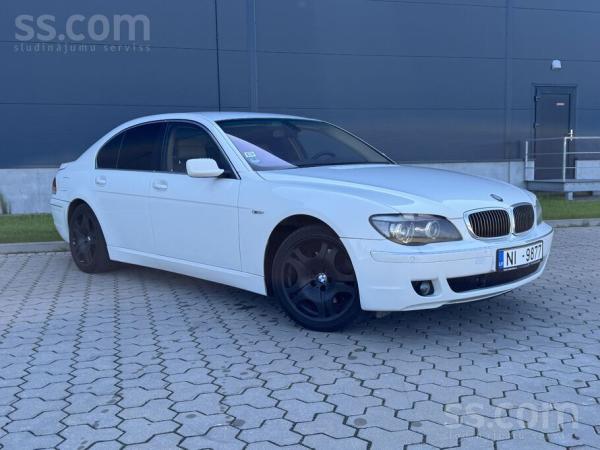 White BMW 730 2006 in Riga, with an engine capacity of 3.00 L and mileage of 317 thousand km for 5700 €, photo 3 on AUTOMOTO.COM.LV
