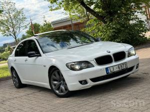 White BMW 730 2006 in Riga, with an engine capacity of 3.00 L and mileage of 329 thousand km for 4990 €, photo 11 on AUTOMOTO.COM.LV
