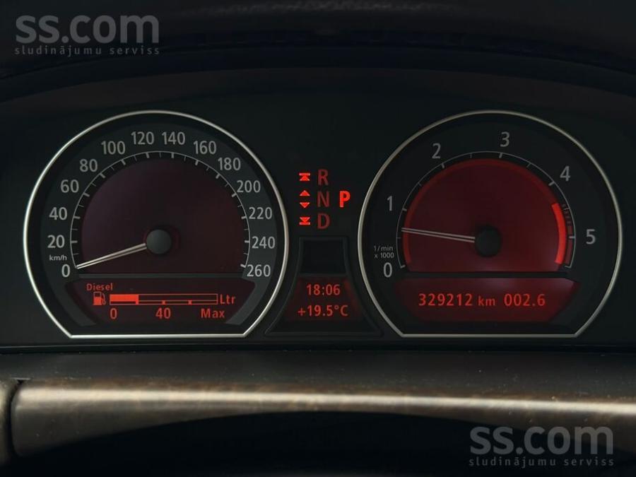 White BMW 730 2006 in Riga, with an engine capacity of 3.00 L and mileage of 329 thousand km for 4990 €, photo 17 on AUTOMOTO.COM.LV