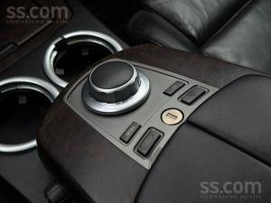 White BMW 730 2006 in Riga, with an engine capacity of 3.00 L and mileage of 329 thousand km for 4990 €, photo 20 on AUTOMOTO.COM.LV