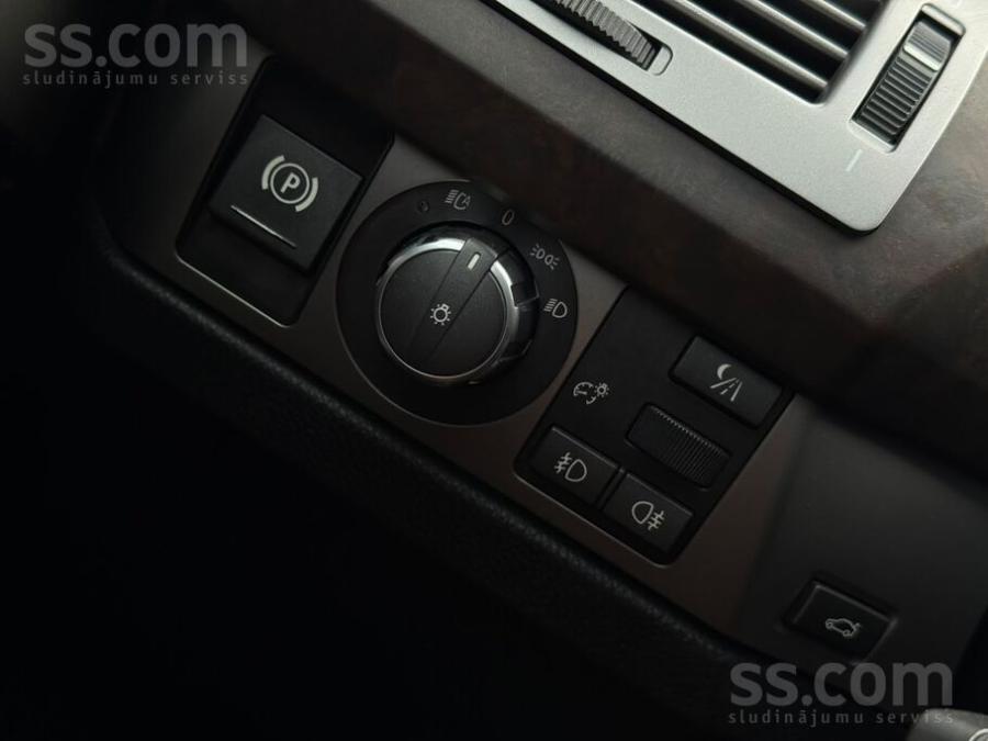 White BMW 730 2006 in Riga, with an engine capacity of 3.00 L and mileage of 329 thousand km for 4990 €, photo 23 on AUTOMOTO.COM.LV