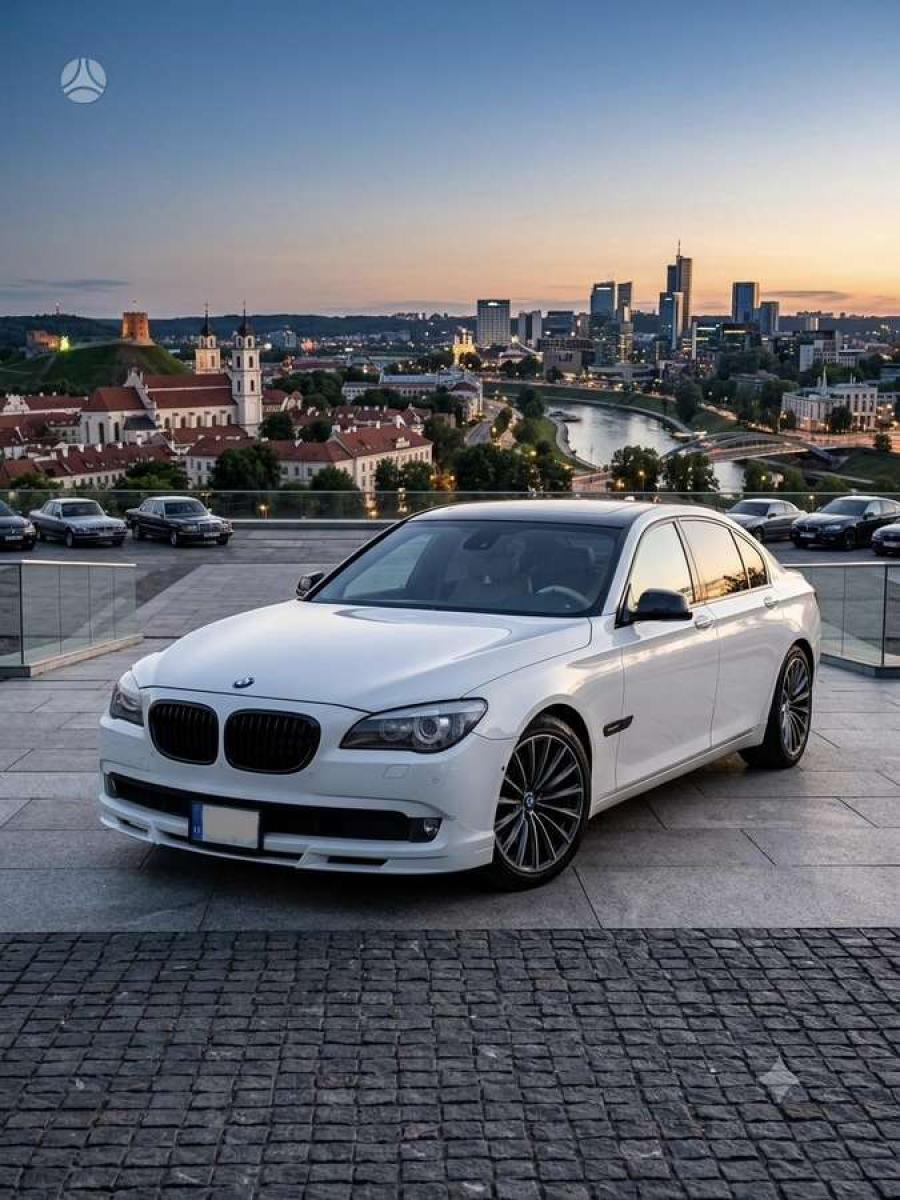 Balts BMW 730 2009 Viļņa, ar dzinēja tilpumu 2.99 L un nobraukumu 240 tūkst. km par 14228 €, foto 3 vietnē AUTOMOTO.COM.LV