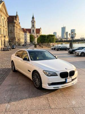 Balts BMW 730 2009 Viļņa, ar dzinēja tilpumu 2.99 L un nobraukumu 240 tūkst. km par 14228 €, foto 4 vietnē AUTOMOTO.COM.LV