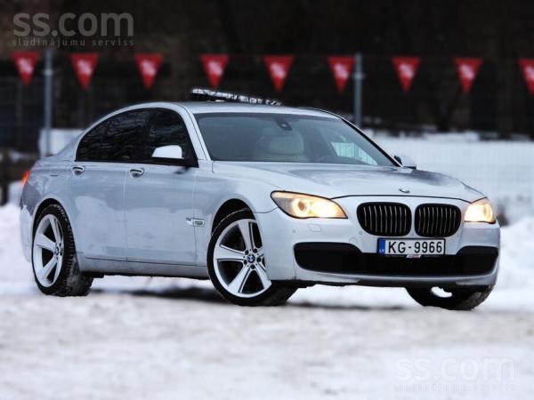 White BMW 730 2010 in Riga, with an engine capacity of 3.00 L and mileage of 377 thousand km for 10990 €, photo 3 on AUTOMOTO.COM.LV