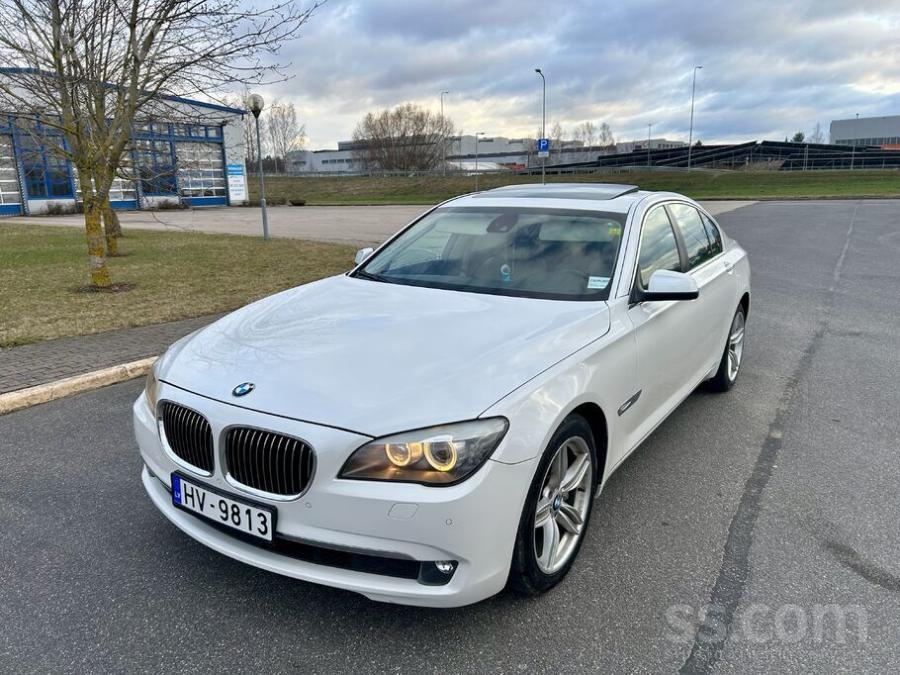 Balts BMW 730 2011 Jelgava, ar dzinēja tilpumu 3.00 L un nobraukumu 160 tūkst. km par 15800 €, foto 1 vietnē AUTOMOTO.COM.LV