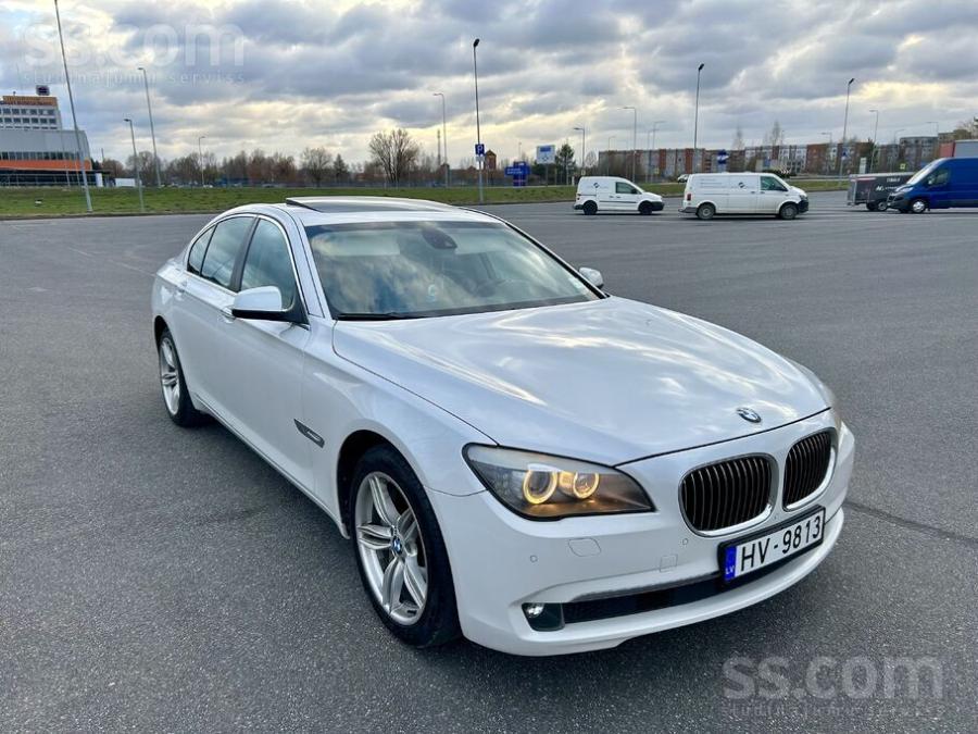 Balts BMW 730 2011 Jelgava, ar dzinēja tilpumu 3.00 L un nobraukumu 160 tūkst. km par 15800 €, foto 2 vietnē AUTOMOTO.COM.LV