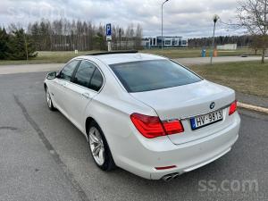 Balts BMW 730 2011 Jelgava, ar dzinēja tilpumu 3.00 L un nobraukumu 160 tūkst. km par 15800 €, foto 3 vietnē AUTOMOTO.COM.LV