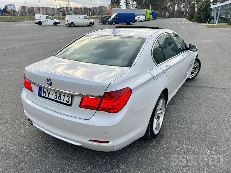 Balts BMW 730 2011 Jelgava, ar dzinēja tilpumu 3.00 L un nobraukumu 160 tūkst. km par 15800 €, foto 5 vietnē AUTOMOTO.COM.LV