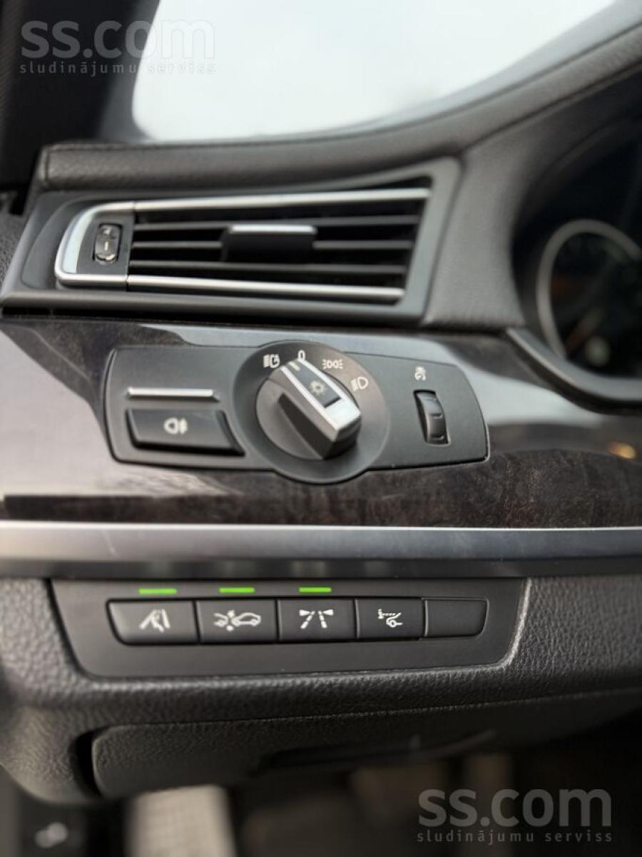 Balts BMW 730 2011 Liepāja, ar dzinēja tilpumu 3.00 L un nobraukumu 355 tūkst. km par 10750 €, foto 9 vietnē AUTOMOTO.COM.LV