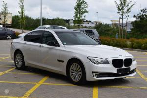 White BMW 730 2013 in Vilnius, with an engine capacity of 2.99 L and mileage of 283 thousand km for 11900 €, photo 4 on AUTOMOTO.COM.LV