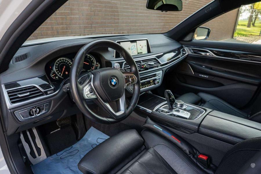 Balts BMW 730 2016 Marijampole, ar dzinēja tilpumu 3.00 L un nobraukumu 134 tūkst. km par 27450 €, foto 25 vietnē AUTOMOTO.COM.LV