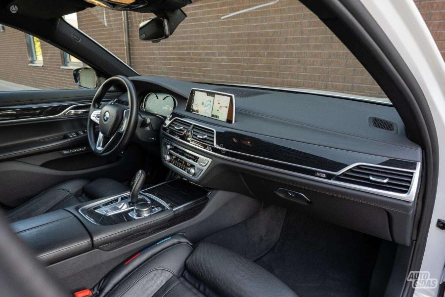 Balts BMW 730 2016 Marijampole, ar dzinēja tilpumu 3.00 L un nobraukumu 134 tūkst. km par 27450 €, foto 36 vietnē AUTOMOTO.COM.LV