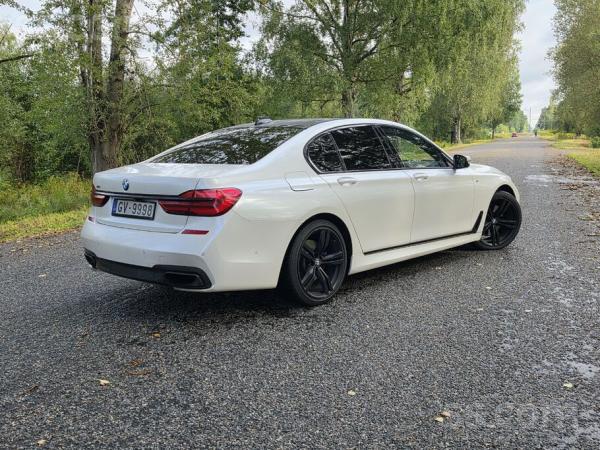 Balts BMW 730 2016 Rīga, ar dzinēja tilpumu 3.00 L un nobraukumu 338 tūkst. km par 23000 €, foto 6 vietnē AUTOMOTO.COM.LV