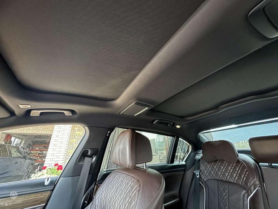 White BMW 730 2017 in Siauliai, with an engine capacity of 2.99 L and mileage of 504 thousand km for 21000 €, photo 37 on AUTOMOTO.COM.LV