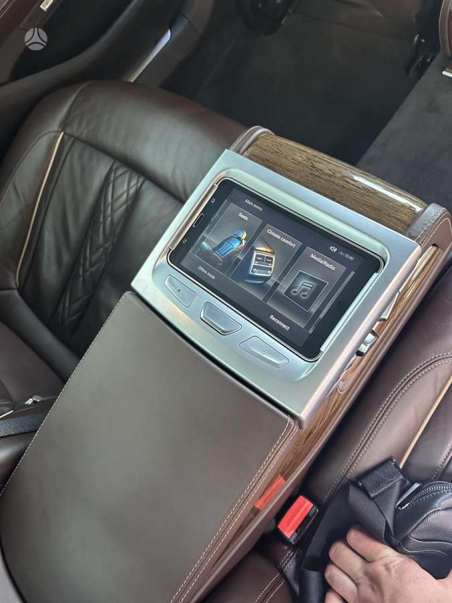 White BMW 730 2017 in Siauliai, with an engine capacity of 2.99 L and mileage of 504 thousand km for 21000 €, photo 38 on AUTOMOTO.COM.LV