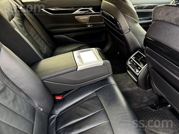 Balts BMW 730 2017 Rēzekne, ar dzinēja tilpumu 3.00 L un nobraukumu 215 tūkst. km par 28500 €, foto 10 vietnē AUTOMOTO.COM.LV